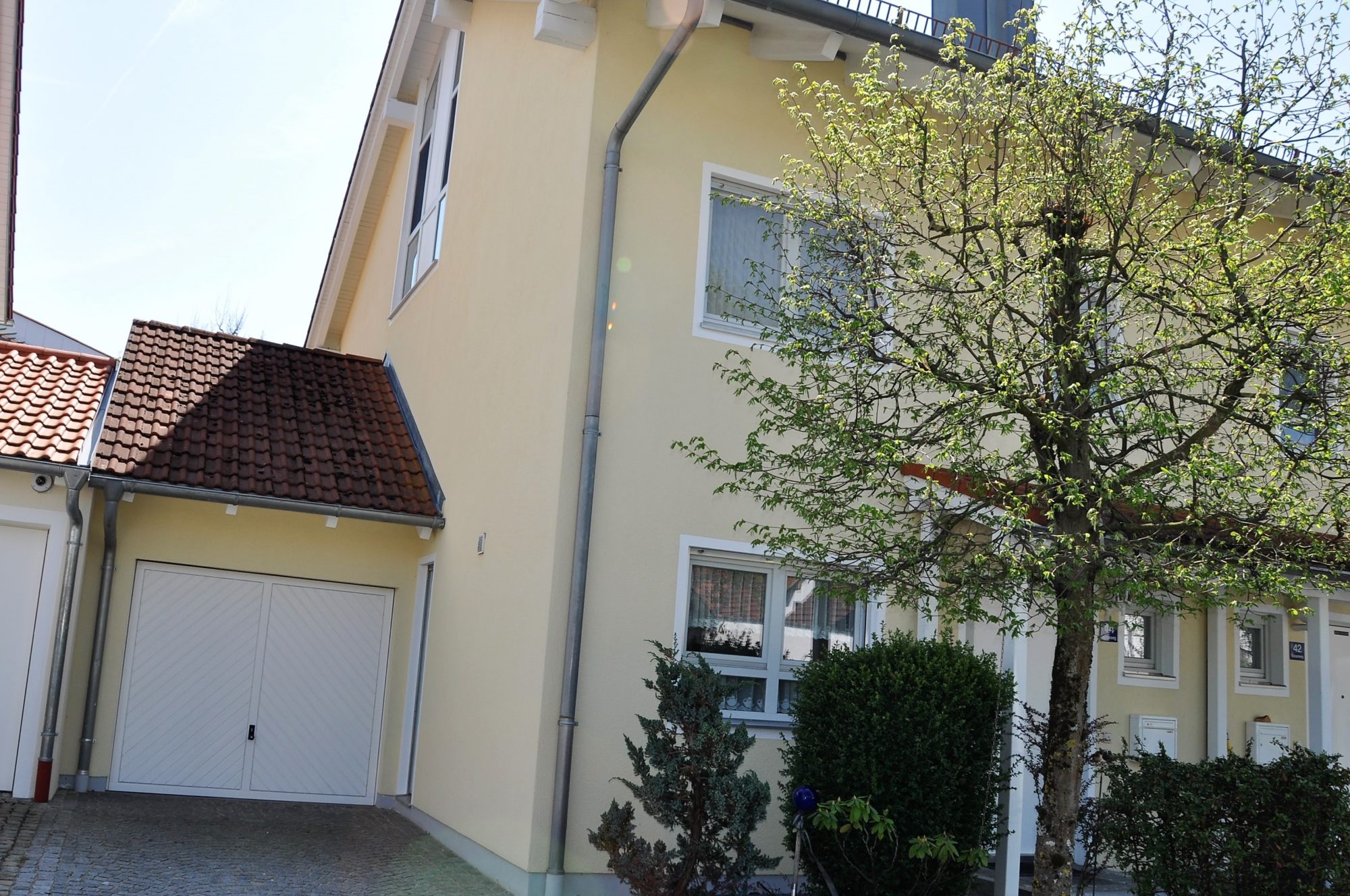 Großzügige DHH in ruhiger Wohnlage: Traumhaus zum Wohlfühlen in ...